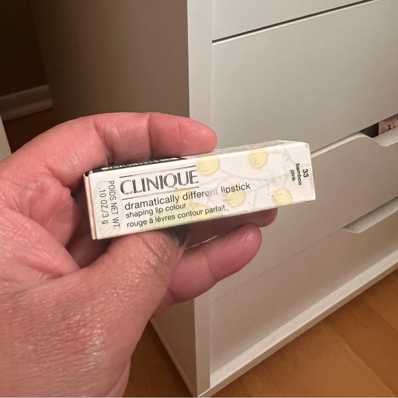 Clinique | Makeup | Newclinique Dramatically Different Lipstick Shaping ...